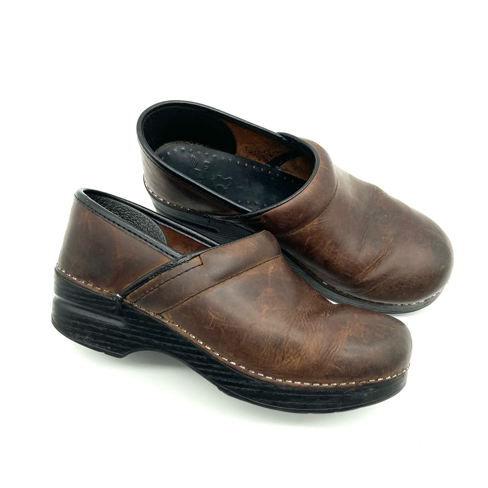 Women’s Dansko Matte Brown Leather Clogs - Gem